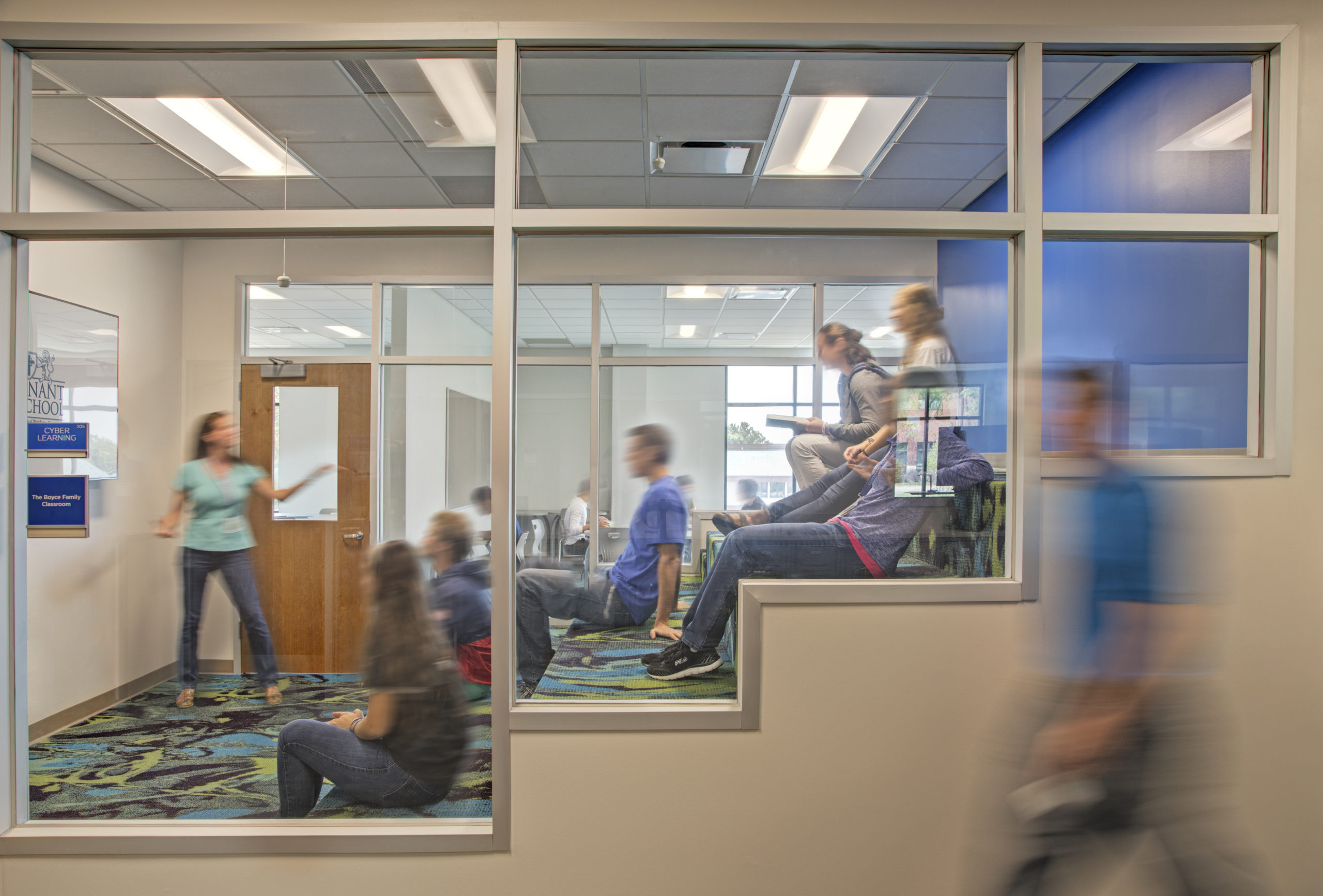 BrainSensing: Understanding the Brain's Activity in the Immersive ...